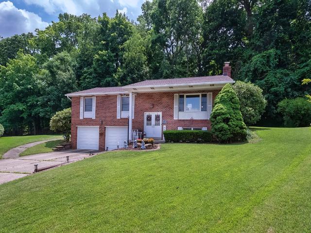 201 Falcon Ridge Drive