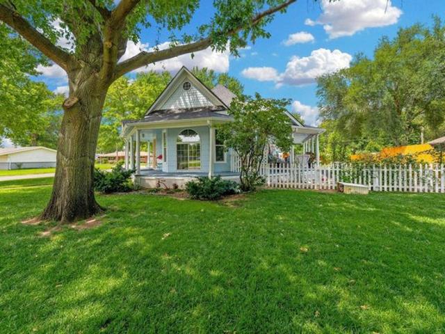 201 Filmore St, Cheney, KS 67025