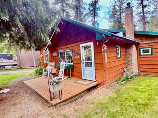 201 Fir Ln, Newport, WA 99156