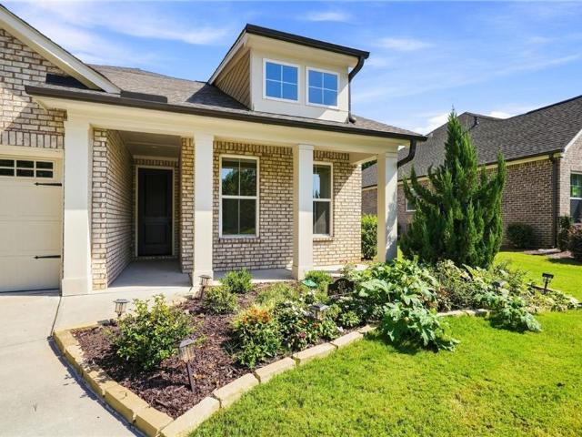 201 Floral Valley Drive