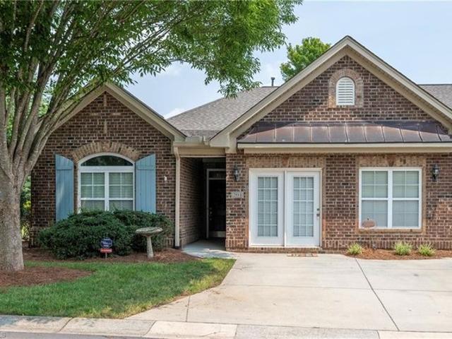 201 Friedberg Village Dr, Winston Salem, NC 27127