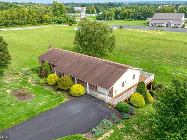 201 Kelley Ct, Grantville, PA 17028