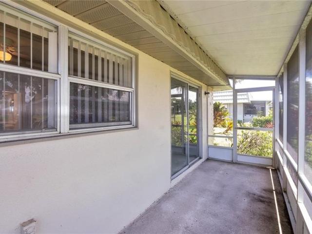 201 Kings Blvd Apt 5, Sun City Center, FL 33573