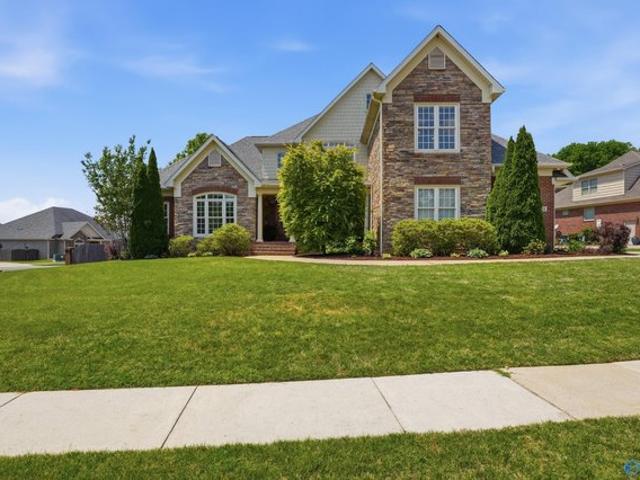 201 Hawks Crest Dr NW, Madison, AL 35757
