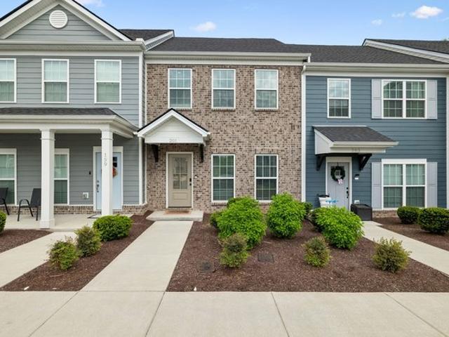 201 Harvard Dr, Gallatin, TN 37066