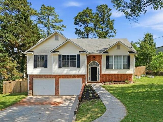201 Hickory Ln, Cartersville, GA 30120