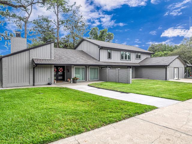 201 Hillcrest Drive