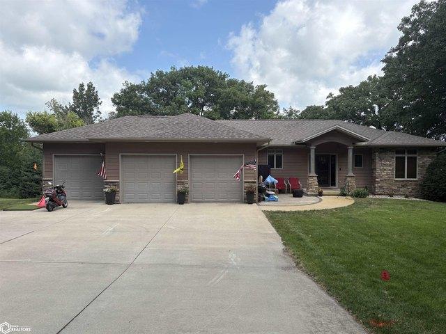 201 Hillside Dr, Algona, IA 50511