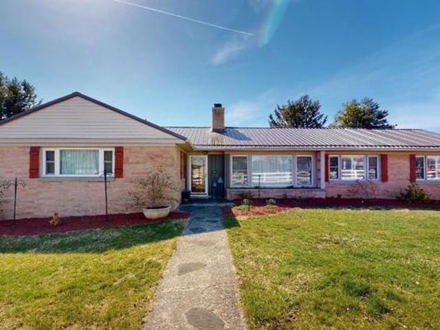 201 Jefferson Ave, Petersburg, WV 26847