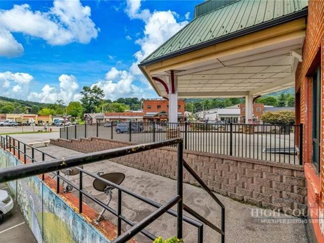 201 Jefferson Station Pl Unit 201, West Jefferson, NC 28694