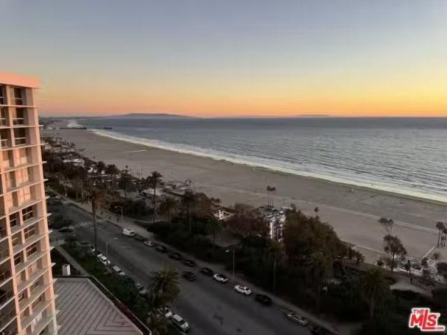 201 Ocean Ave, 1802P, Santa Monica, CA 90402