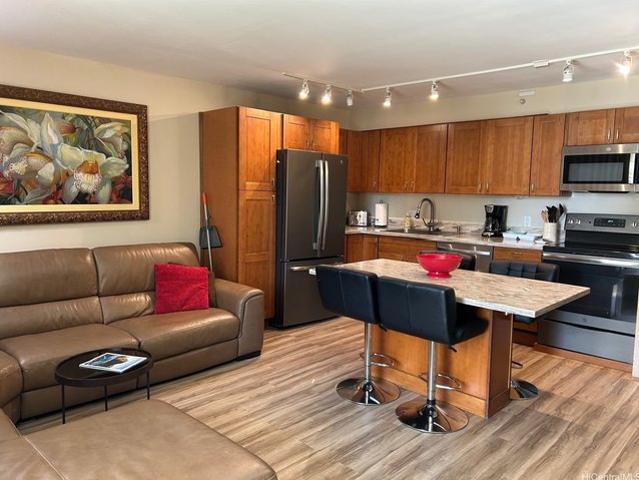 201 Ohua T Ave Unit 912, Honolulu, HI 96815