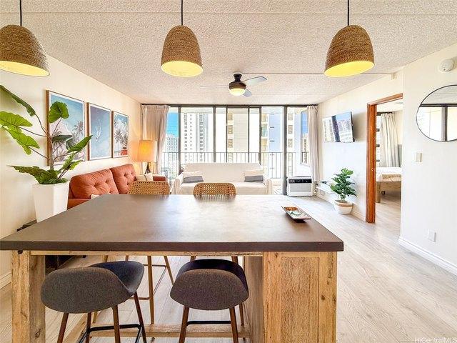 201 Ohua Ave Unit 2106T2, Honolulu, HI 96815
