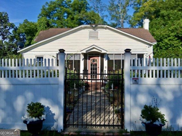 201 Old Perry Rd, Marshallville, GA 31057
