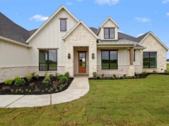 201 Olson Rd, Waxahachie, TX 75167