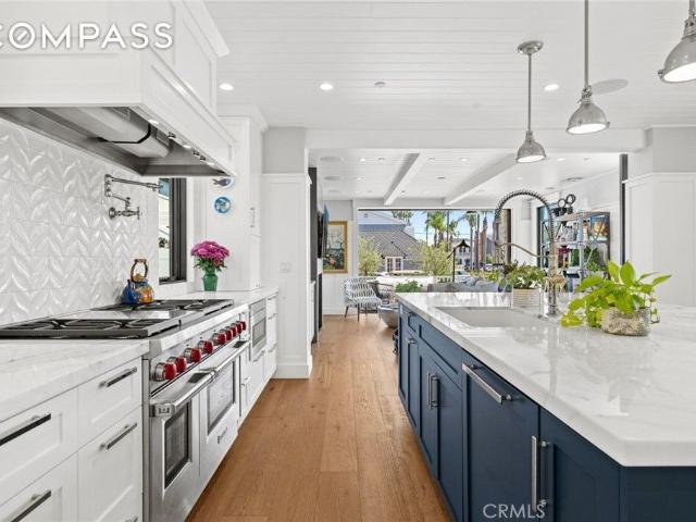 201 Opal Ave, Newport Beach, CA