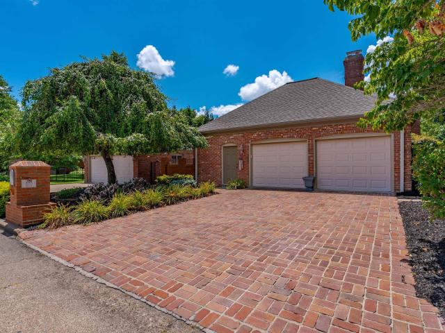 201 Oriole Drive