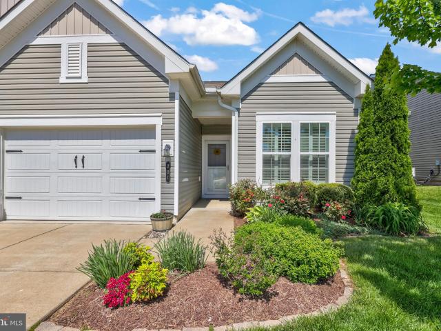 201 Long Point Dr, Fredericksburg, VA 22406 | MLS #VAST2048 | Compass