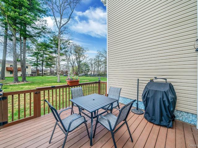 201 Lake Pointe Circle 201