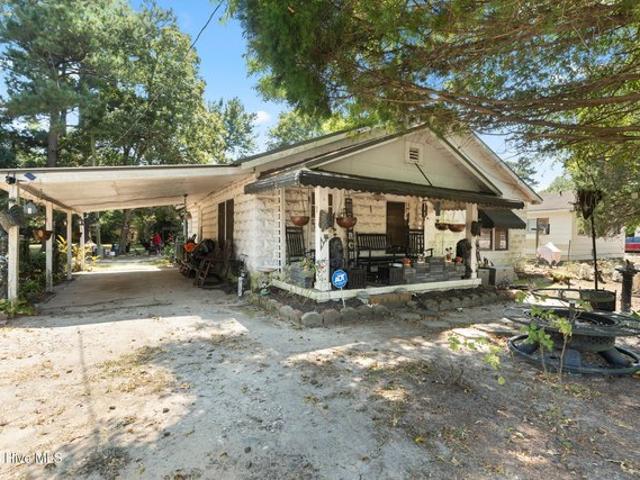 201 Lees Mill Rd, Laurinburg, NC 28352