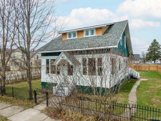 201 Lennox Pl, Caspian, MI 49915