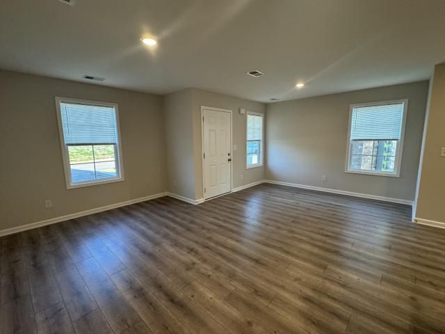 201 Mountaindale Dr