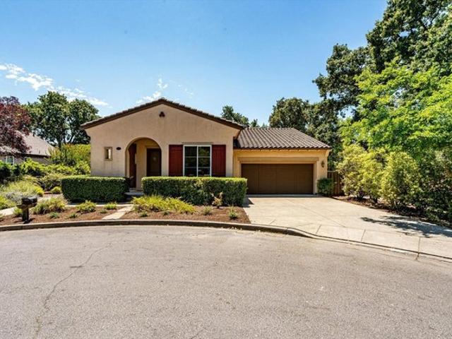 201 Macarthur Ln, Sonoma, CA 95476