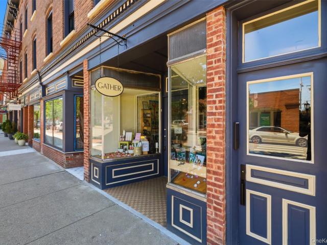 201 Main Street 2