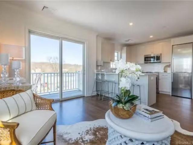 201 Main Street, 303, Westport, CT 06880