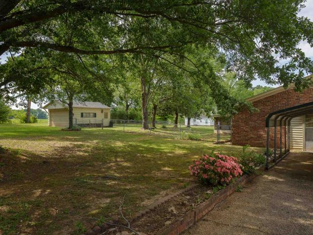 201 Mary Lee Dr