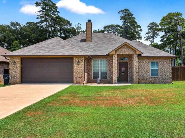 201 Meadowbrook Dr, Longview, TX 75601