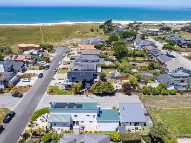 201 Miramontes Ave, Half Moon Bay, CA 94019