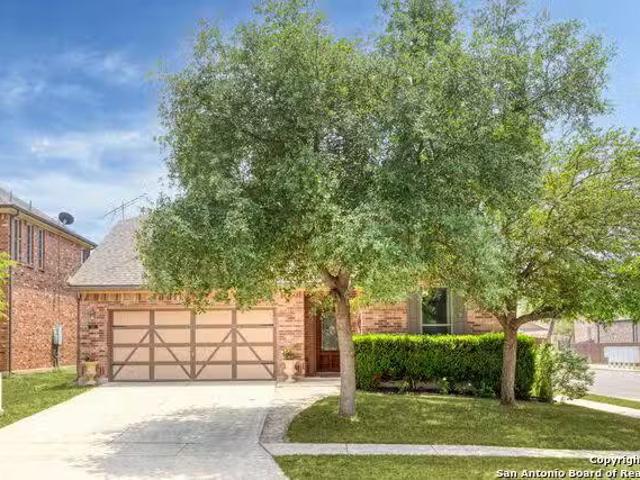 201 MUSTANG RUN, BOERNE, TX 78006 Single Family Residence For.
