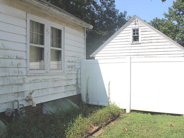 201 N College Street