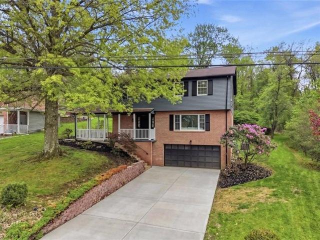 201 N Hazelwood Dr, Washington, PA 15301