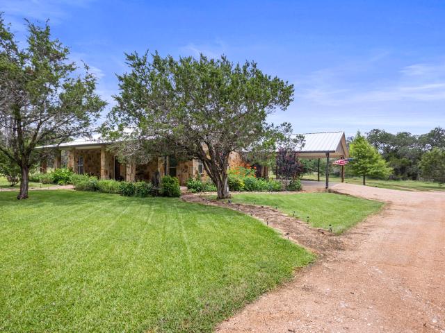 201 N Oak Vista Dr, Burnet, TX 78611 | MLS #6783 | Compass