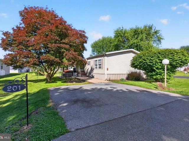 201 Northcrest Acres, Lebanon, PA 17046