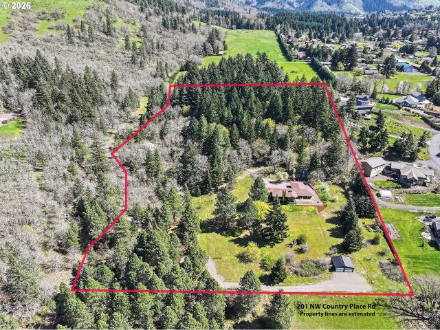 201 NW Country Place RD