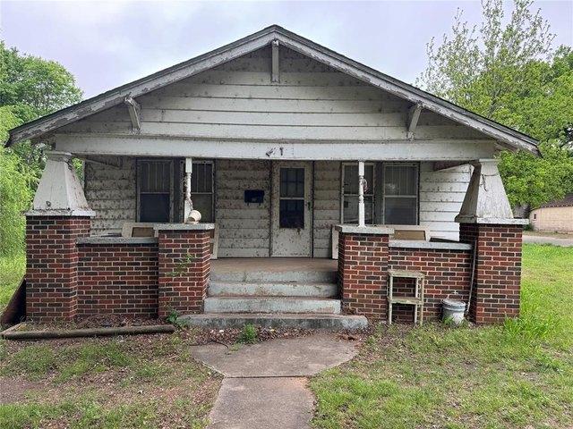 201 S 12th St, Tonkawa, OK 74653