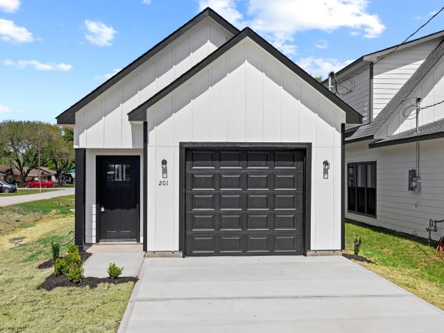 201 S 2nd Street