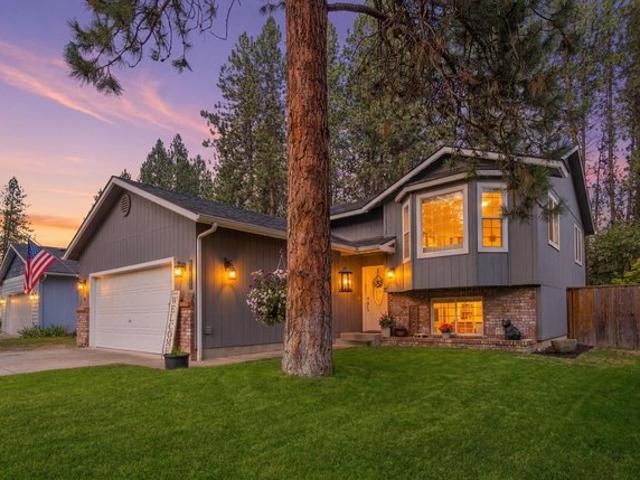 201 S Aerie Ct, Post Falls, ID 83854