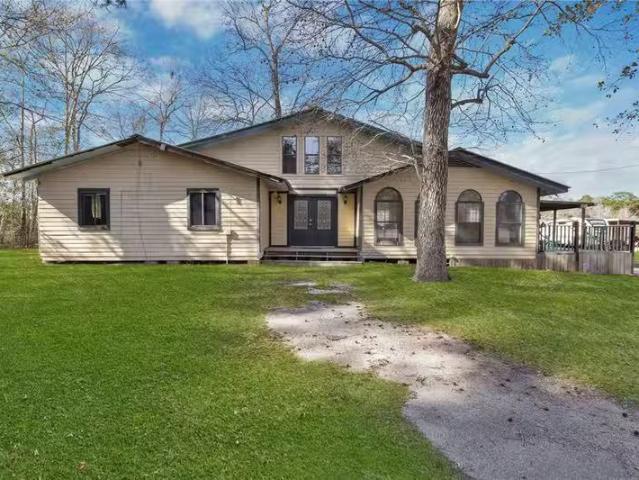 201 S BUTCH ARTHUR RD, CLEVELAND, TX 77328 Single Family Resid.