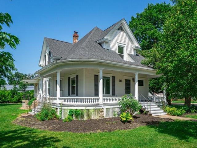 201 S Elida St, Winnebago, IL 61088
