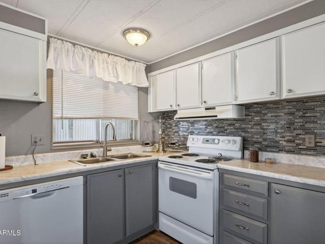 201 S Greenfield Rd Lot 310, Mesa, AZ 85206