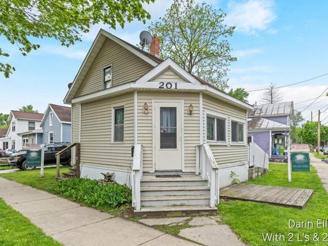 201 S Jefferson St, Ionia, MI 48846