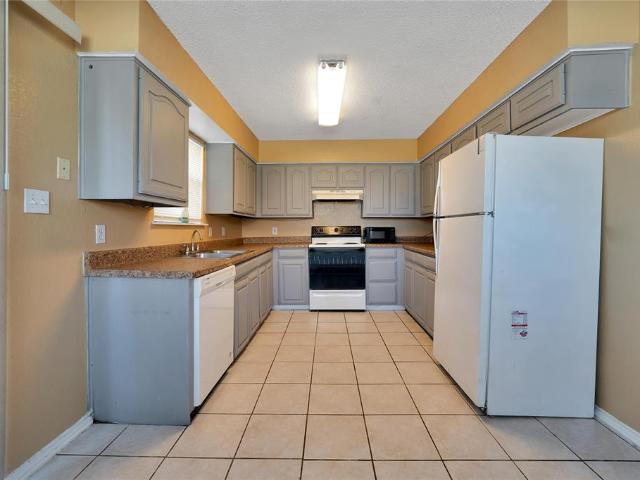 201 S Las Vegas Trail, White Settlement, TX 76108 | MLS #21009