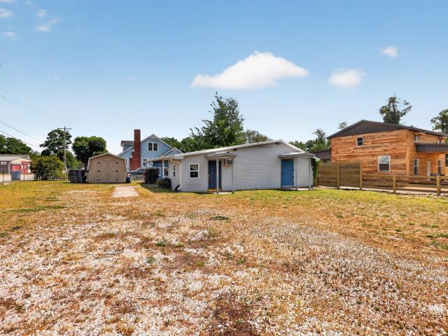 201 S Main St