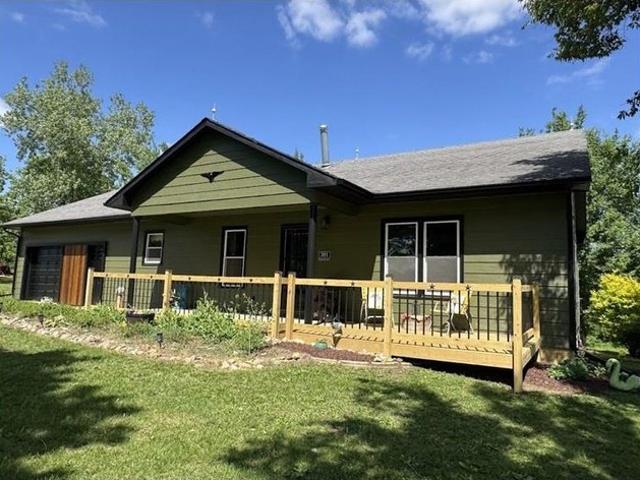201 S Oak St, Ethel, MO 63539