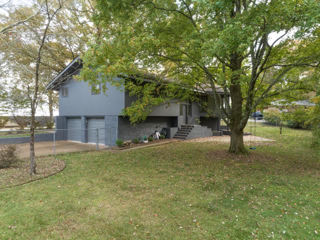 201 S Palisades Drive