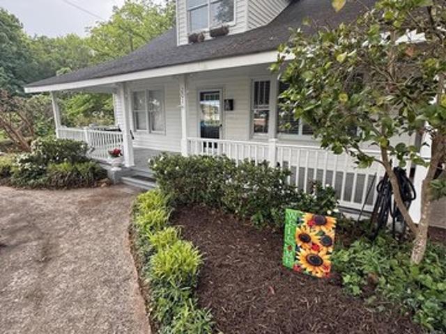 201 Smith St, Clover, SC 29710